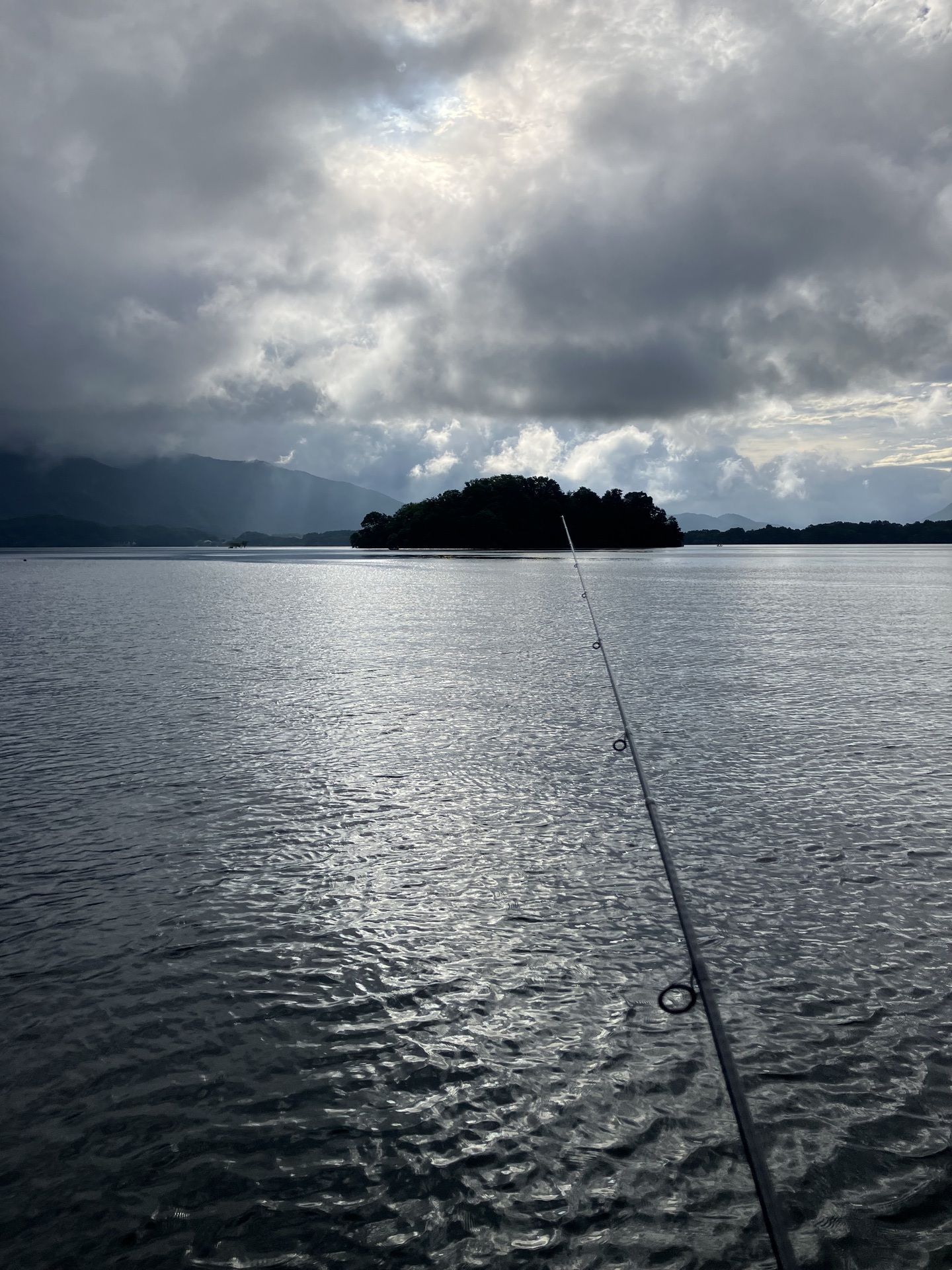 ジョーダン祭りか？桧原湖ボート釣行: バス釣り三昧〜スモールマウスバス攻略ブログ〜